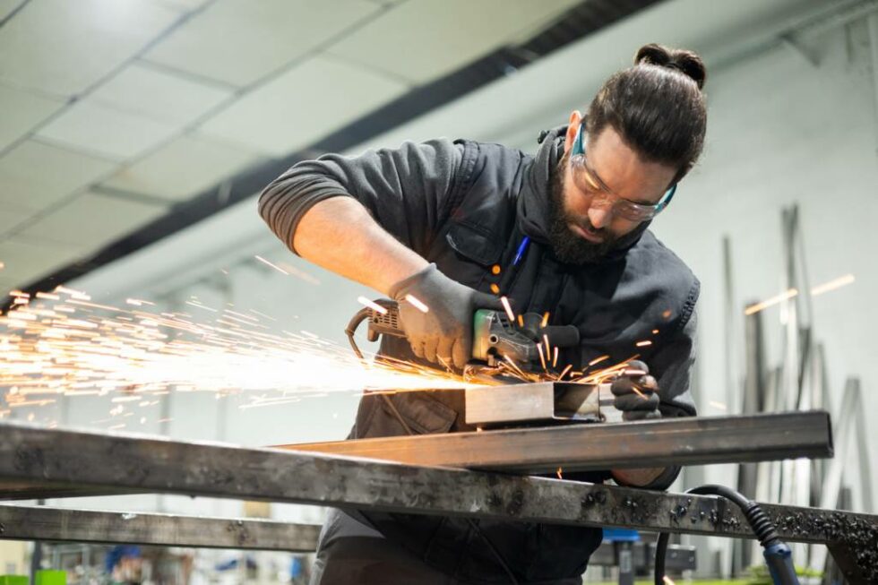 Découpage de vos pièces métalliques : quelle technique choisir ? - Info ...